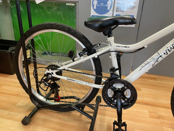 Apollo vivid junior mountain bike store